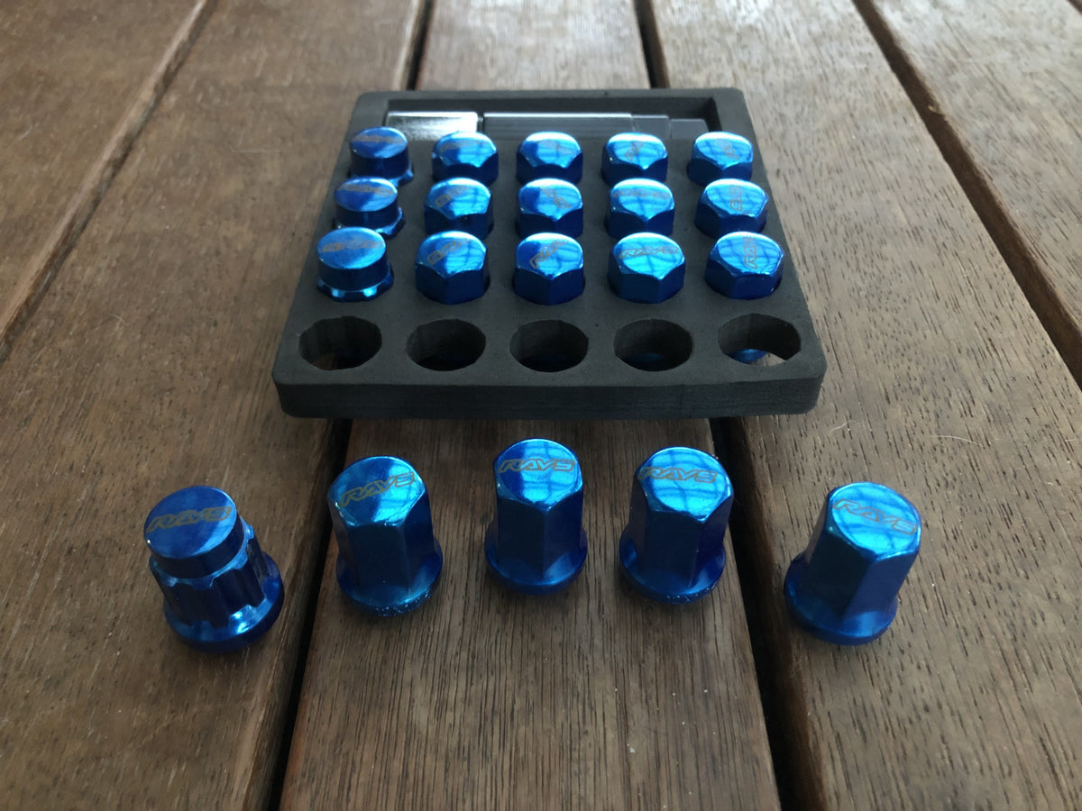Steel locking Wheel Nuts | Two Step Garage